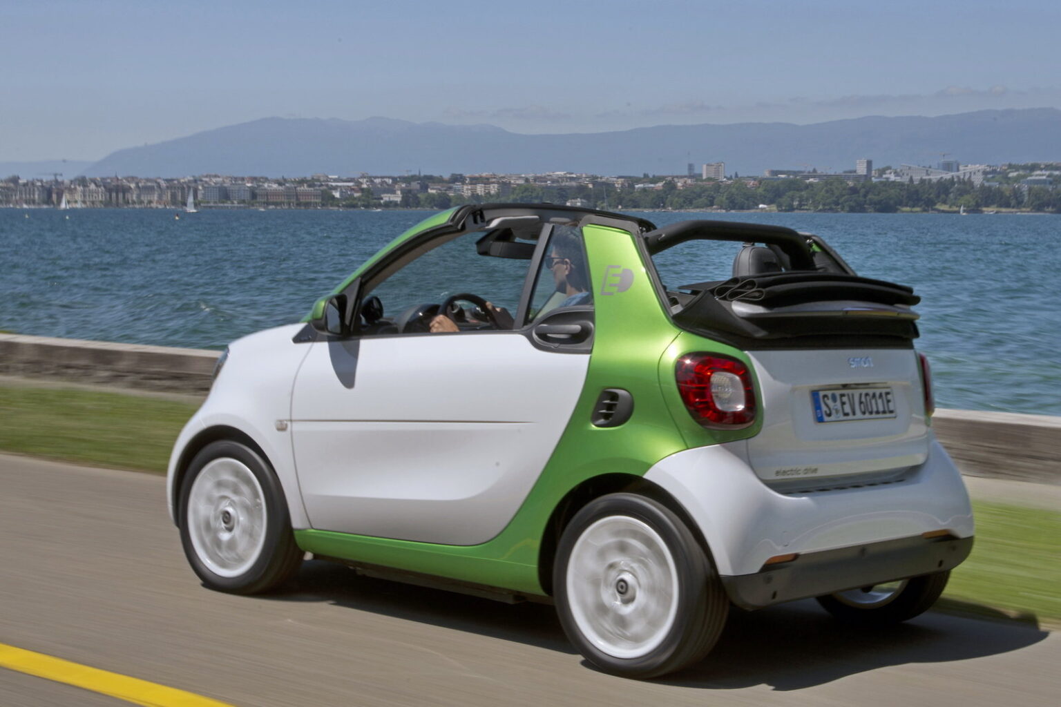 Smart Fortwo Cabrio: Estiloso e Perfeito para Mobilidade